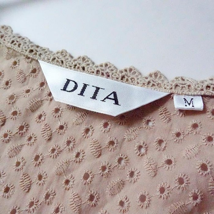 一元起標～當 我 們 在 衣 起C-WIT＊╯全新專櫃DITA下綁結布蕾絲上衣 | Yahoo拍賣