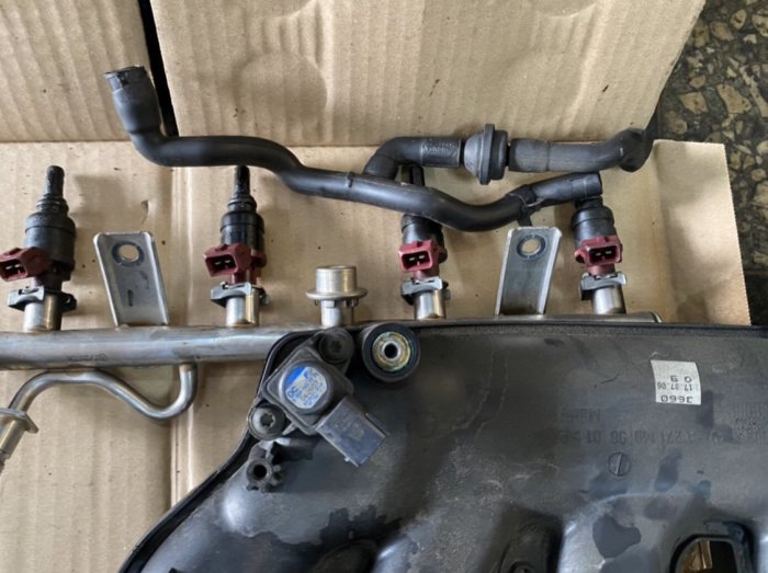 BENZ W203 S203 W204 S204 X204 GLK M271 ML 透氣管 單向閥 進氣歧管 岐管 節氣門 節汽門 噴油嘴 ...