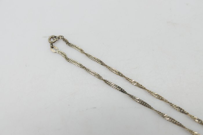 (小蔡二手挖寶網) 早期 義大利製 925純銀 麻花 長鍊條 項鍊 總重量約5.06g 行家自行鑑定 商品如圖 100元起標 無底價 | Yahoo拍賣