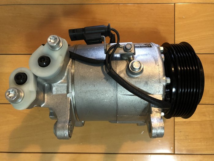 代購 全新 BMW F45 218 F10 520d G11 730i F48 X1 X2 X3 X4 F56 B47 B48 原廠壓縮機 | Yahoo拍賣