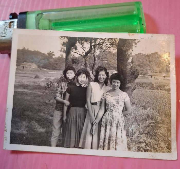 愛國大戲院柑仔店 早期照片( 早期服飾 紀念合影 現況賣 ) V 809 | Yahoo拍賣