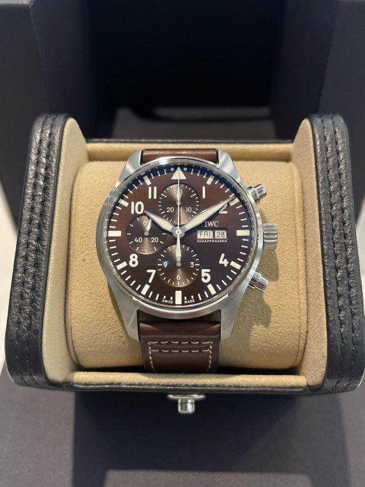 IWC 萬國錶 飛行員計時腕錶「安東尼·聖艾修伯里」特別版 IW377713 棕色 巧克力色系 飛行員計時碼錶款 | Yahoo拍賣