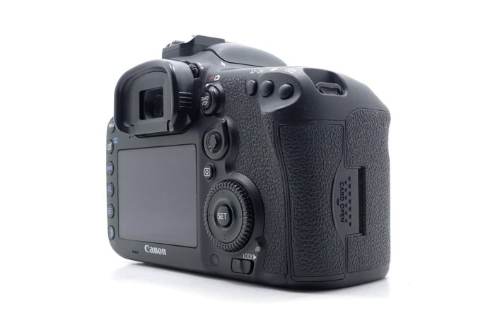 【台中青蘋果】Canon EOS 7D Mark II, 7D2 單機身 二手 APS-C 單眼相機 #95937 | Yahoo拍賣