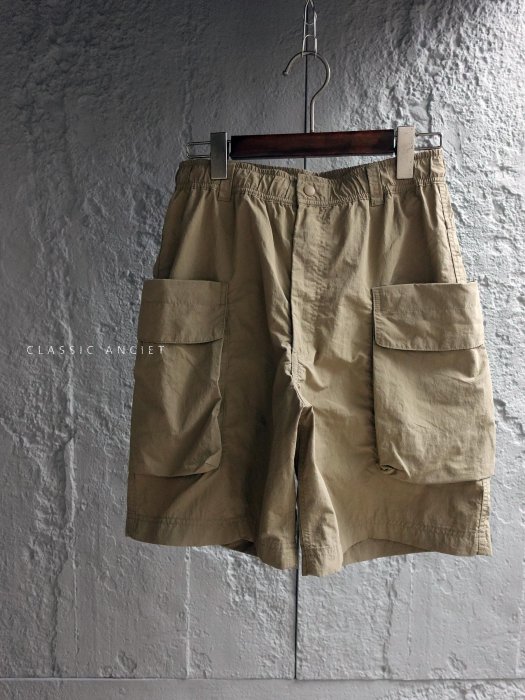 CA 日本品牌 UNIQLO 卡其色 降落傘工裝短褲 S號 一元起標無底價H70 | Yahoo拍賣