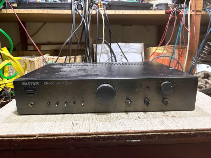 一元起標！零件機..丹麥caster cf-303鐵殼晶體擴大機..148 | Yahoo拍賣