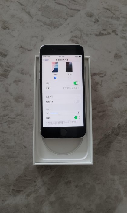【一元起標】Apple iPhone SE2 128G 4.7吋 白 5G蘋果手機 id已登出 螢幕原彩 電池健康度100% 指紋辨識 品相新 ...
