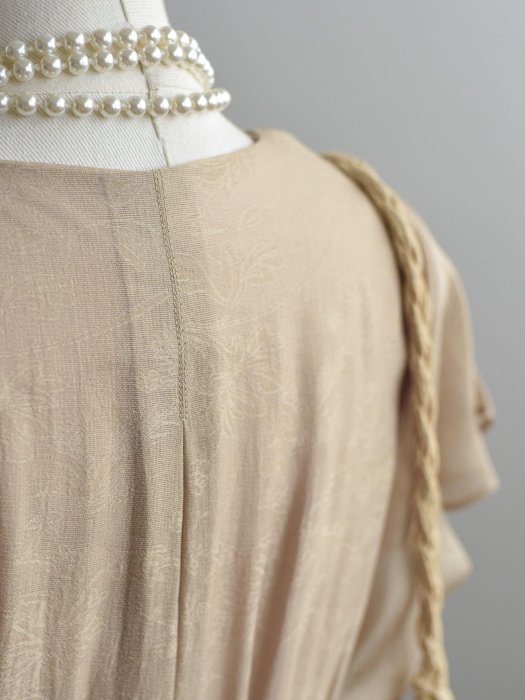 蝴蝶袖 ⚜️ V領天絲扭結仙氣飄飄洋裝 | Yahoo拍賣