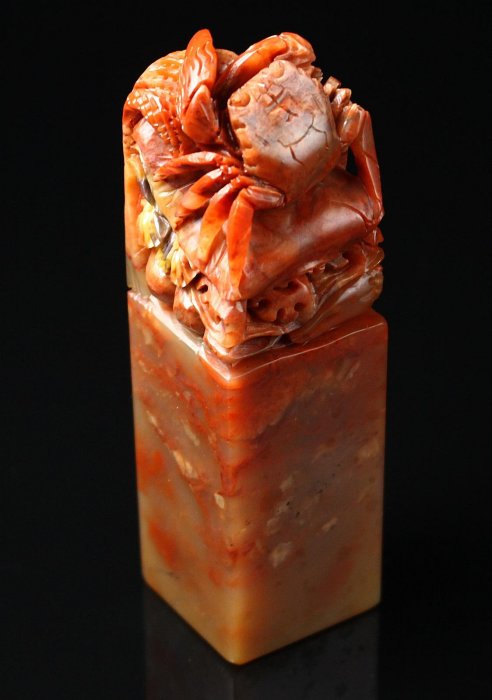 【桑園の】藏讓~高級壽山石 手工細雕 蟹形 雞血色 潤澤通透 天然石雕藝術 珍品 D 5112 | Yahoo拍賣