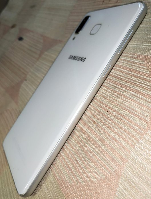 安卓10，Samsung Galaxy A8 star 外觀新(4G+64G，6.3吋，高通驍龍660八核心） | Yahoo拍賣