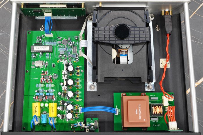 【夢響音響工作室】 台灣之光雅瑟 USHER CD-7 CD播放機 一元起標！！ | Yahoo拍賣