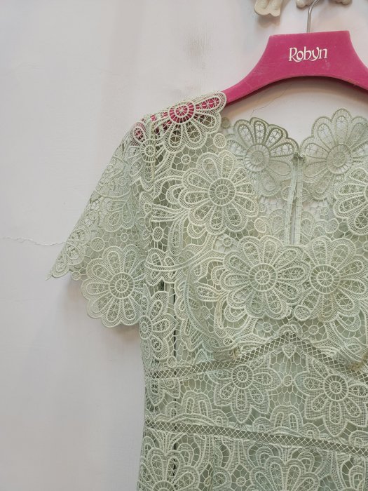 ※funnyy_lee※ PESARO 黃蕙玲 2023春夏 全新 嫩綠色/深藍色 優美蕾花長洋裝 | Yahoo拍賣