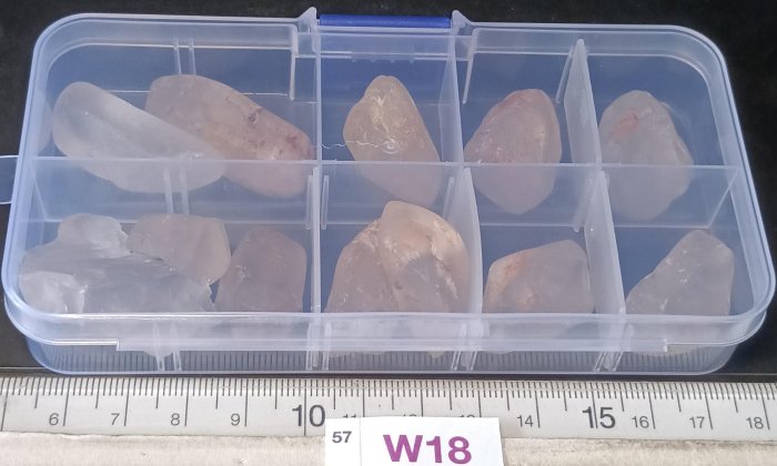 【週一21:00】57~W18~白水晶/玉石水晶共2盒長12.5寬6.5cm(委託品不保証真偽)。如圖 | Yahoo拍賣