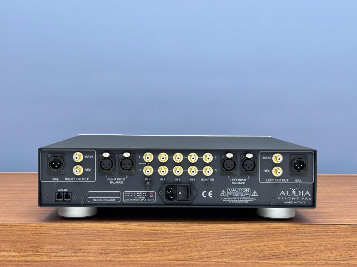 桃園-音響驛站- 義大利 Audia Flight Pre 前級擴大機（歡迎器材交換、買賣估價）桃園-音響驛站- 義大利 Audia ...