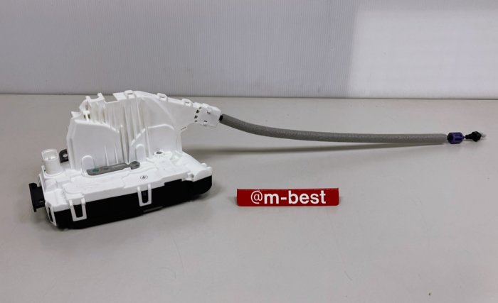 BENZ W204 S204 2007-2009 右前車門六角鎖 中控鎖吸力器 門鎖 鎖門 (副駕駛邊.有Key配備)2047202235 ...