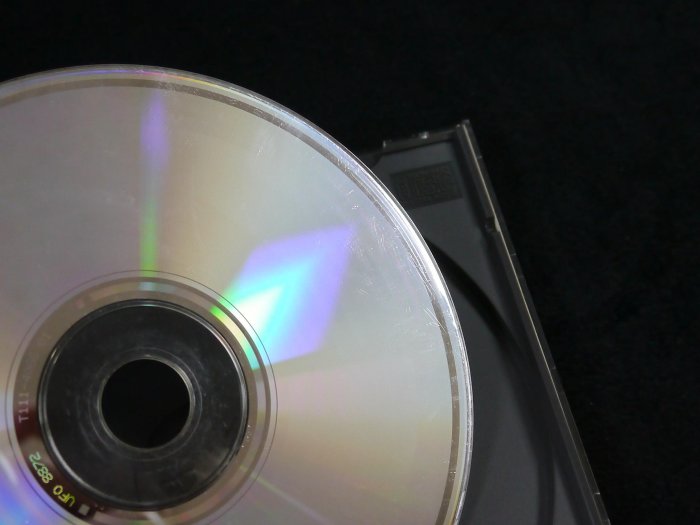 【阿輝の古物】CD_T111 姜育恆 跟往事乾杯 歌詞稍微泛黃_無IFPI_#E31_1元起標無底價 | Yahoo拍賣