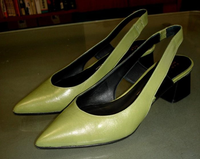 品相佳 橄欖綠色 西班牙September Store (九月) 女性 超好油亮純牛皮 時尚低跟鞋 (特價真品) 23.5 cm | Yahoo拍賣