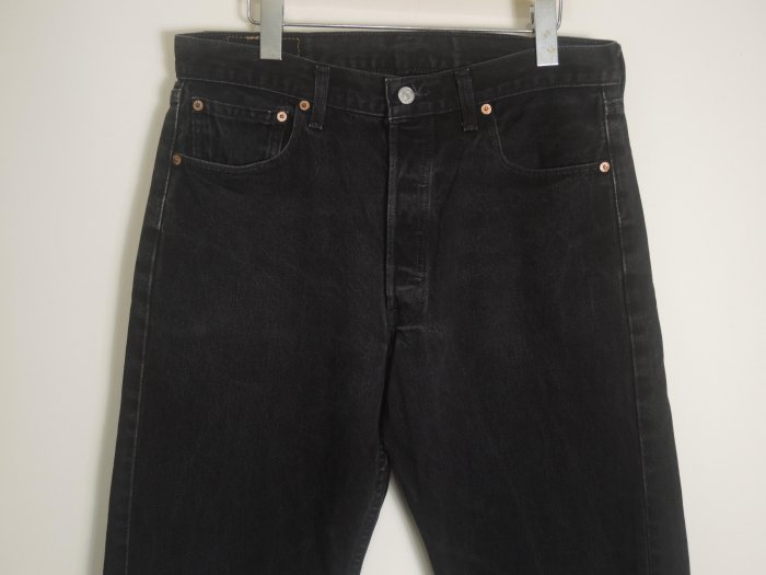 Furugi Shop 美國百年老牌 Levis 經典501 復古 黑色 鉚釘 單寧直筒牛仔褲 一元起標 1G645 | Yahoo拍賣