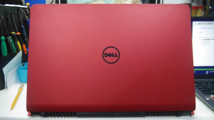 T831 DELL inspiron 15-7559 (P57F) i7六代 八核心筆電 百元起標 | Yahoo拍賣