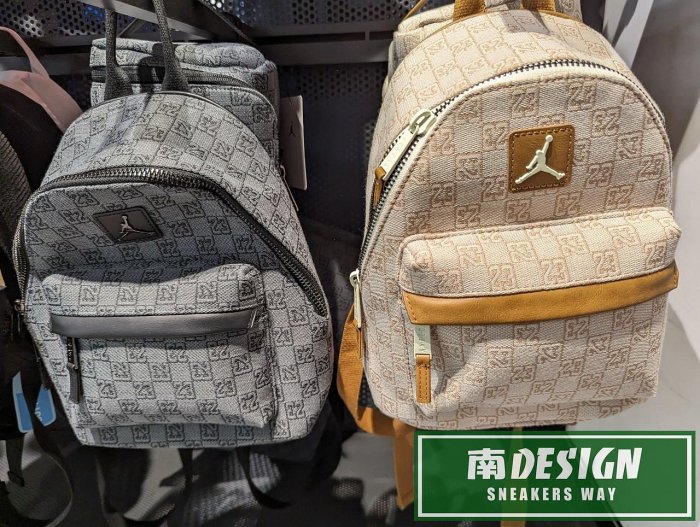南🔥2024 2月 NIKE Jordan Monogram 迷你後背包 飛人 奶茶FJ9679-113 黑灰070 | Yahoo拍賣