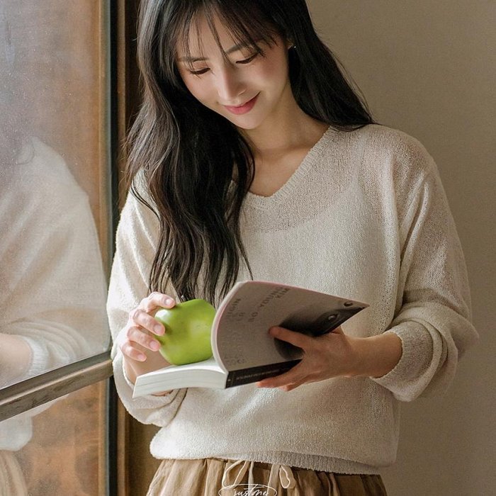 Bellee 正韓 透氣性極佳 穿著舒適V領薄針織上衣 (7色) 【0609-17】 | Yahoo拍賣