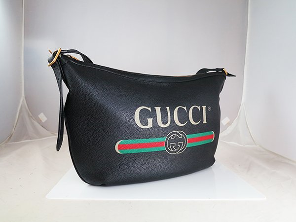 已售出＊奢華大道國際精品＊【G1488】GUCCI 黑色小牛皮綠紅綠半月斜背包 523588 | Yahoo拍賣