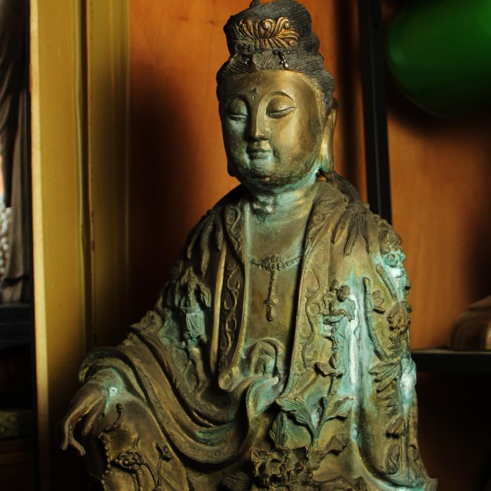 【桑園の】大尊 鎏金佛 13.9公斤 鑄銅 自在坐 百年老觀音 封底 包漿老品 附座 Q 1171 | Yahoo拍賣