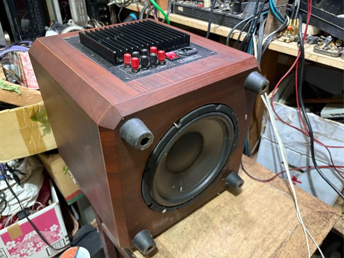 低價起標！零件機....需自取... audimaxim sub-10120 10寸重低音..790 | Yahoo拍賣