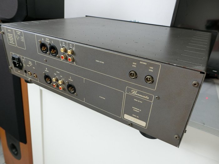 Burmester Twin CD 941 德國製造CD播放機FM收音機以及DA C使用philips CDM9-PRO | Yahoo拍賣