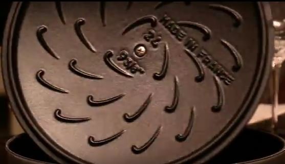 法國 Staub 多功能 水滴型 鑄鐵鍋 雪花鍋 Snowflake (松露白) 24cm 琺瑯鍋 湯鍋 燉鍋 現貨 | Yahoo拍賣