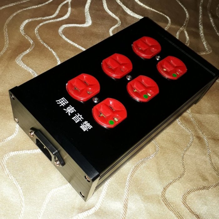 180.厚鋁合金4/6位排插配PASS醫療級20A插座原價3000/4000 | Yahoo拍賣