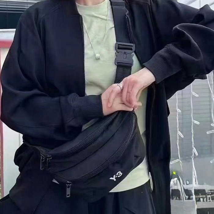 Y3 黑色 經典多功能輕便腰包 胸包 科技布面加厚材質 隨身 旅行 大容量多夾層 精緻質感 限量優惠 | Yahoo拍賣