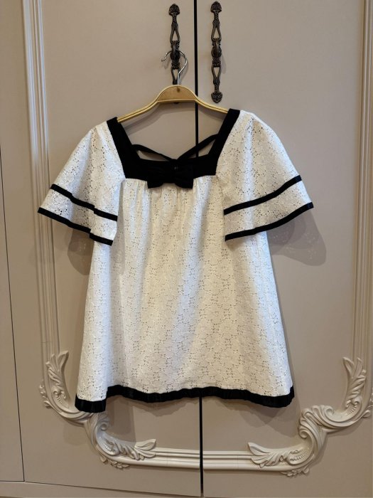 sogo購 u're 氣質優雅 赫本黑白撞色 蕾絲雕花後綁帶蝴蝶結 公主傘擺顯瘦上衣 snidel lily brwon ined 23區 | Yahoo拍賣