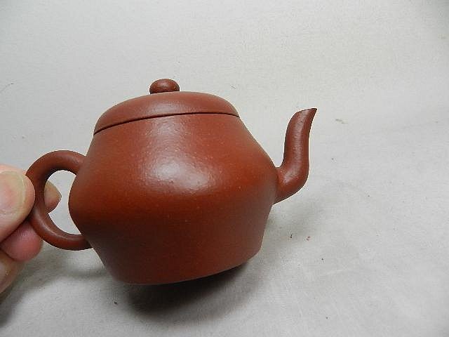 (老王賣壺)~高牆品~早期原礦老朱泥小甕型壺 兔印 款 約100cc 1元起標 | Yahoo拍賣