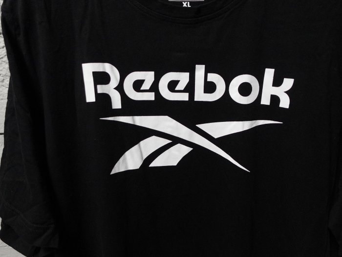 CA 英國運動品牌 Reebok 黑色 純棉 休閒短t XL號 一元起標無底價D348 | Yahoo拍賣