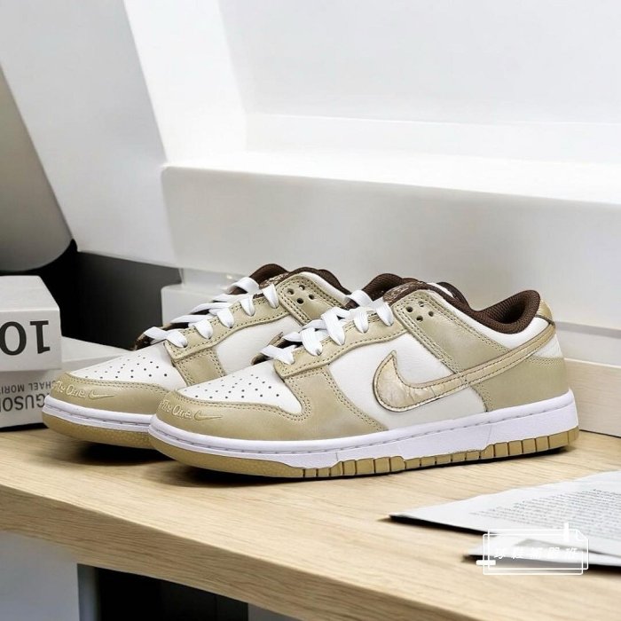球鞋補習班 4折特價 W NIKE DUNK LOW BE THE ONE 香檳金 金幣 低筒 女 復古 休閒 HM3695-071 | Yahoo拍賣