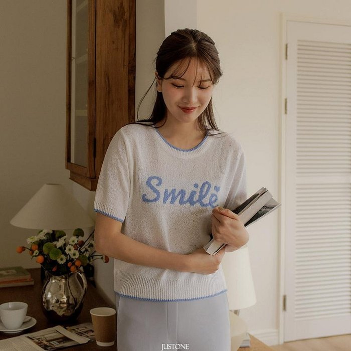 Bellee 正韓 smile微笑字母撞色領圈圈短袖薄針織上衣 (3色) 【0616-17】 | Yahoo拍賣
