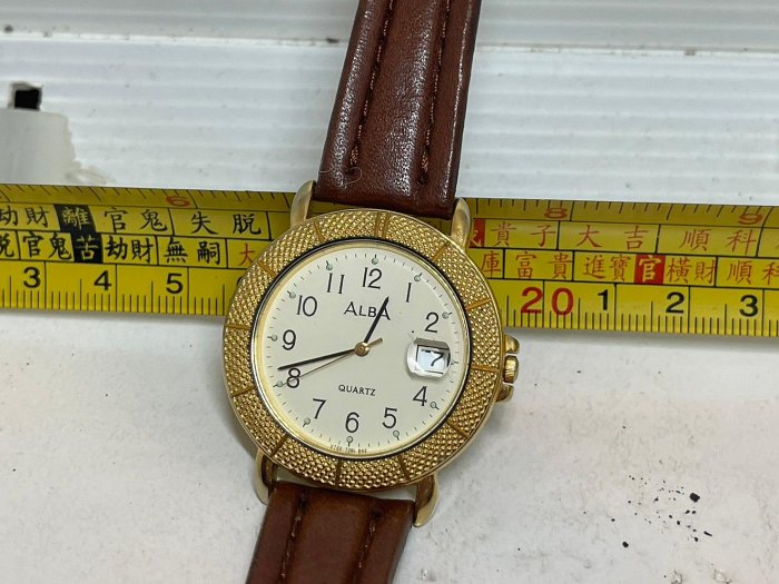 【阿輝の古物】手錶_石英錶，可運作_#ezp | Yahoo拍賣