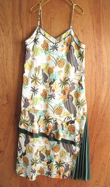 《芬芳衣櫃》☆°精緻推薦RAYNE專櫃˙夏日俏麗熱帶花紋印花細肩帶拼接洋(M)~1845 | Yahoo拍賣