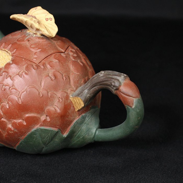 【桑園の】早期 宜興紫砂壺 特殊 牡丹壺 雍容華貴 泡茶壺 老品 落款 D 7177 | Yahoo拍賣