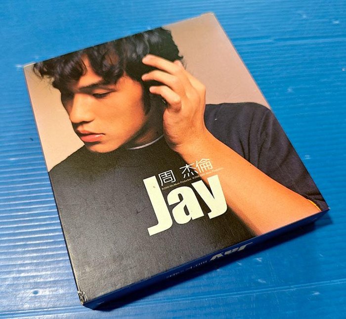 ｜二手CD｜→『周杰倫 --- JAY 首張個人專輯』→首版CD+VCD | Yahoo拍賣