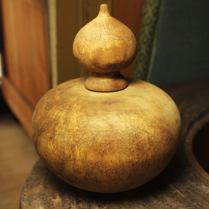 【桑園の】沉香 聚寶盆 寶瓶 533g 原木 整塊雕 Q 5334 | Yahoo拍賣