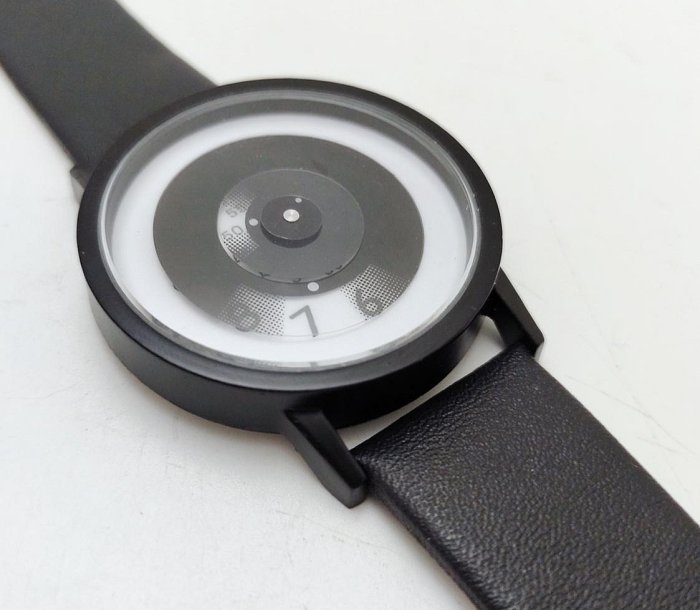 【timekeeper】 全新蟲洞概念無指針石英錶 | Yahoo拍賣