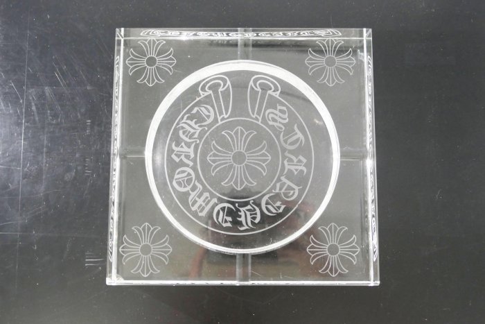 (小蔡二手挖寶網) CHROME HEARTS 水晶玻璃 煙灰缸 圖3左下角有點瑕疵 實心重 含盒重1735g 行家自行鑑定 商品如圖 100 ...