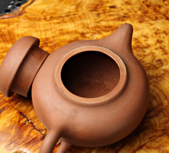 【桑園の】早期 紫砂壺 朱泥 純手工製 藏讓 底部落款 (委託品) T 8050 A03 | Yahoo拍賣