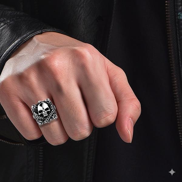 QBOX 》FASHION 飾品【RBR-Q026】精緻個性復古龐克風方面骷顱頭鈦鋼戒指/戒環 | Yahoo拍賣