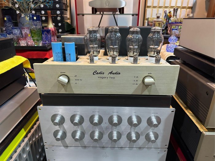 【杰士音響→中古買賣交換】舜元Cadis Audio Vagary two 300B 真空管後級，A類24瓦，全機搭棚，製作精良 | Yahoo拍賣