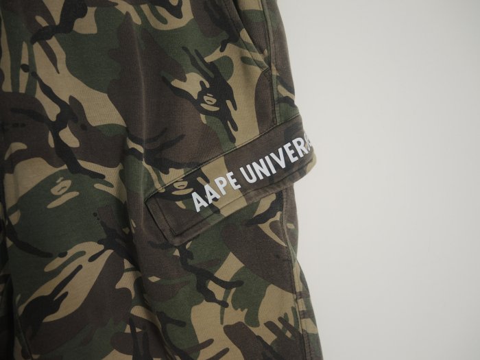 Furugi Shop 日本潮牌 A Bathing Ape Aape 迷彩 猩猩LOGO 高磅數 工裝厚棉短褲 一元起標 1G663 | Yahoo拍賣