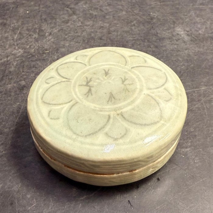 【藏舊尋寶屋】老日本 古綠釉蓮花紋 陶香盒/香道具※0611043-2N※ | Yahoo拍賣