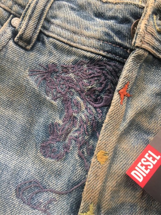diesel thanaz 限量剌绣 牛仔褲 | Yahoo拍賣