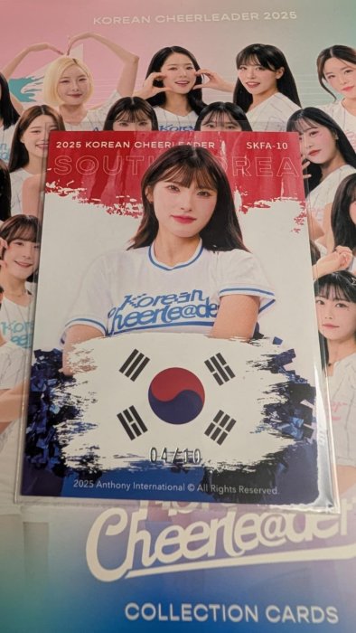 2025 KBO 韓國運動娛樂啦啦隊卡 女孩卡 Vol.2 李多泳Lee Dayong 精裝盒 斗山熊 國旗隊服 親簽簽名卡 一元起標 4/ ...